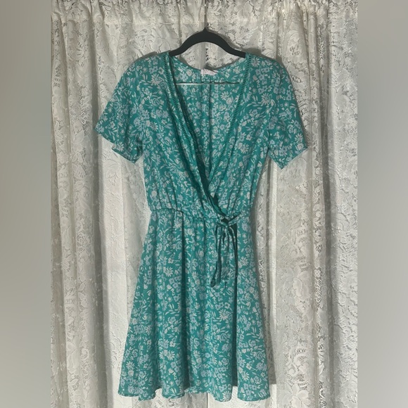 Sienna Sky | Dresses | Sienna Sky Green Floral Wrap Dress | Poshmark